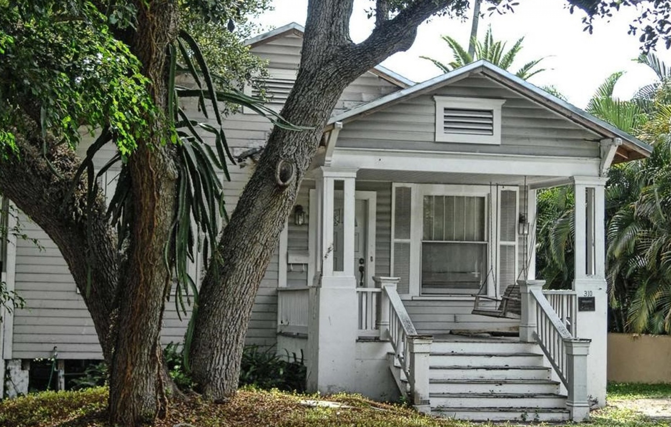 The Annie Beck House – William B. Medellin Architect